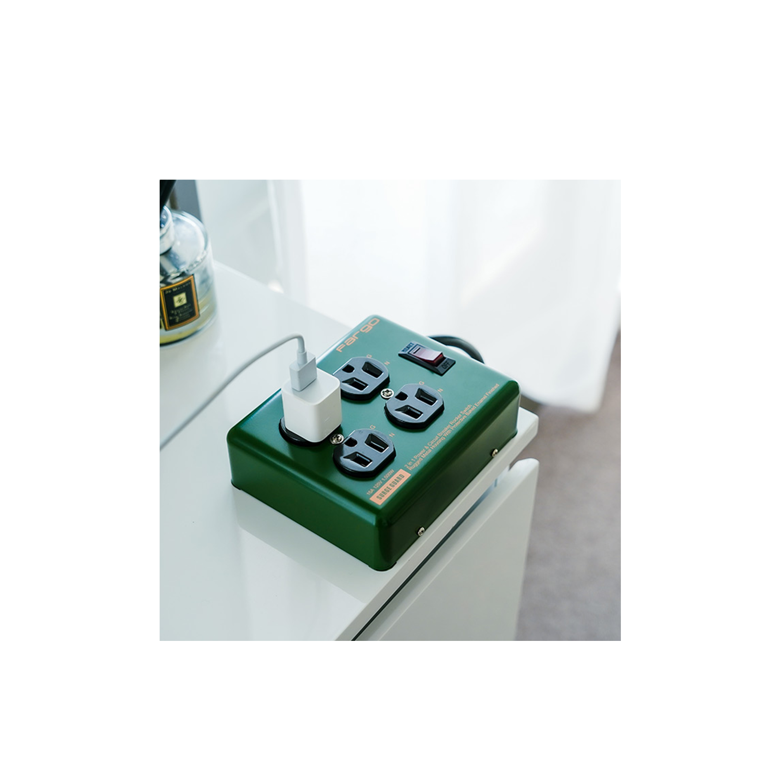 見た目がおしゃれな電源タップ「FARGO スチールタップ」をご紹介(3月8日記事分) | Sincere-inc